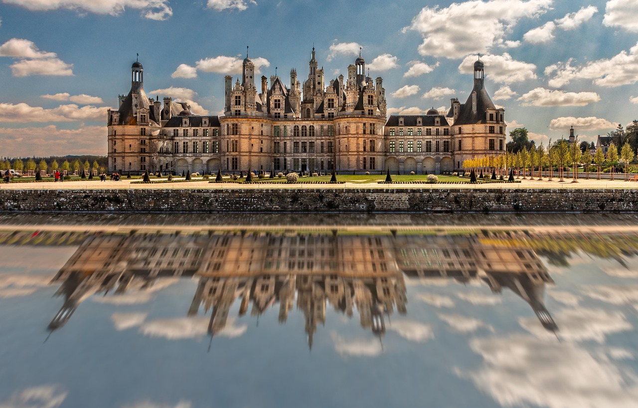 Loire Valley Castles Route, France travel guide · TravelCousin